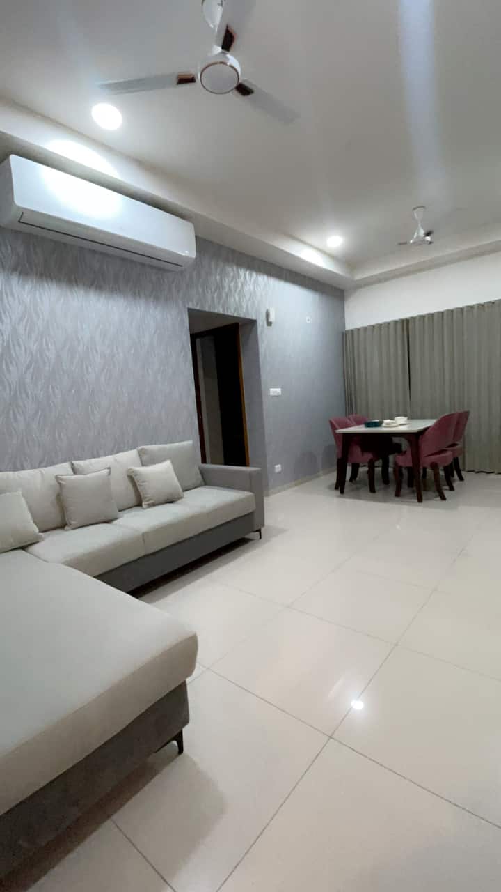 Wardha_tulip_lux | High Rise 2bhk At 32nd Floor - Gandhinagar