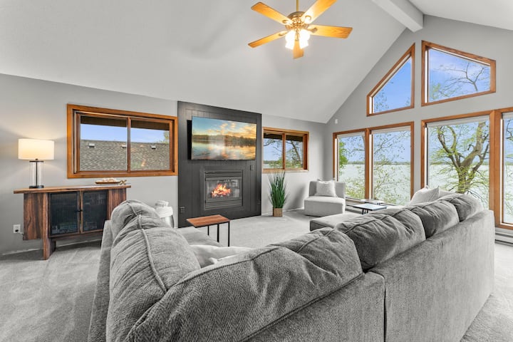 Frankie's Place | Remodeled Oasis | On The Chain - United States