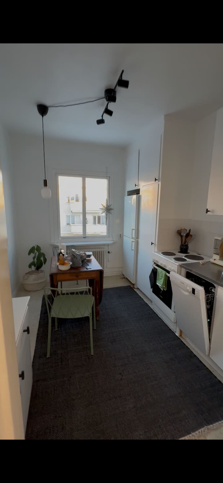 Cozy Room In Eriksberg, Private Bath &Sunnybalcony - Gothenburg