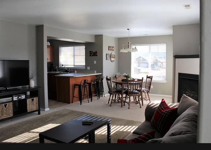 Fun In Bozeman, Big Sky Country. Small Business. - 博茲曼市