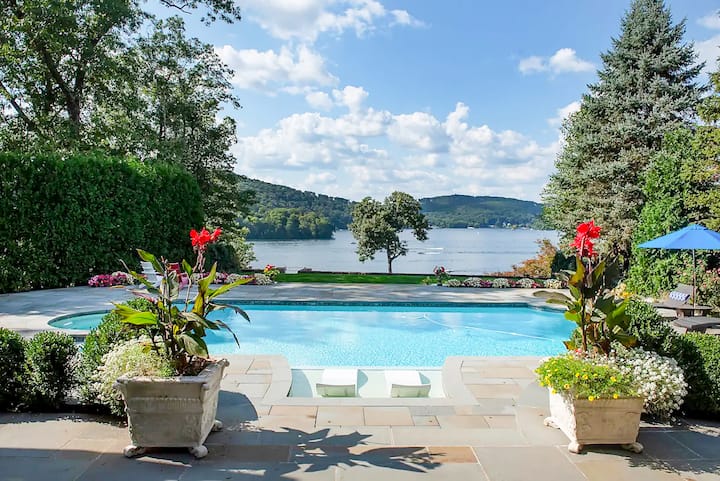 The Overlook: 9,000 Sqft Candlewood Lake Luxury - Danbury, CT