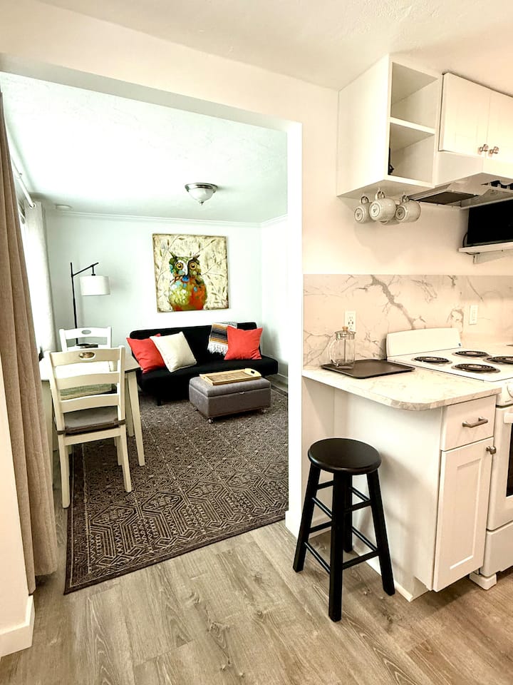 Cozy Sanctum In Private Home - Eugene, OR