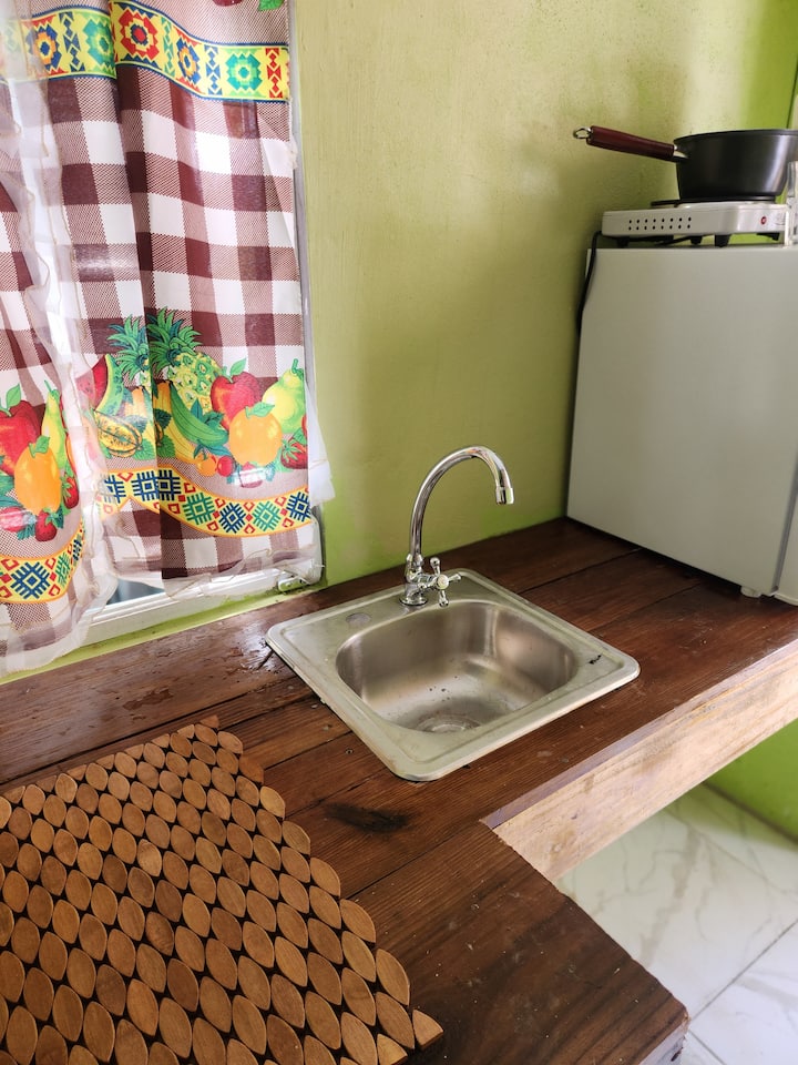 5 Minutes From Roseau Functional Small Space. - Dominica