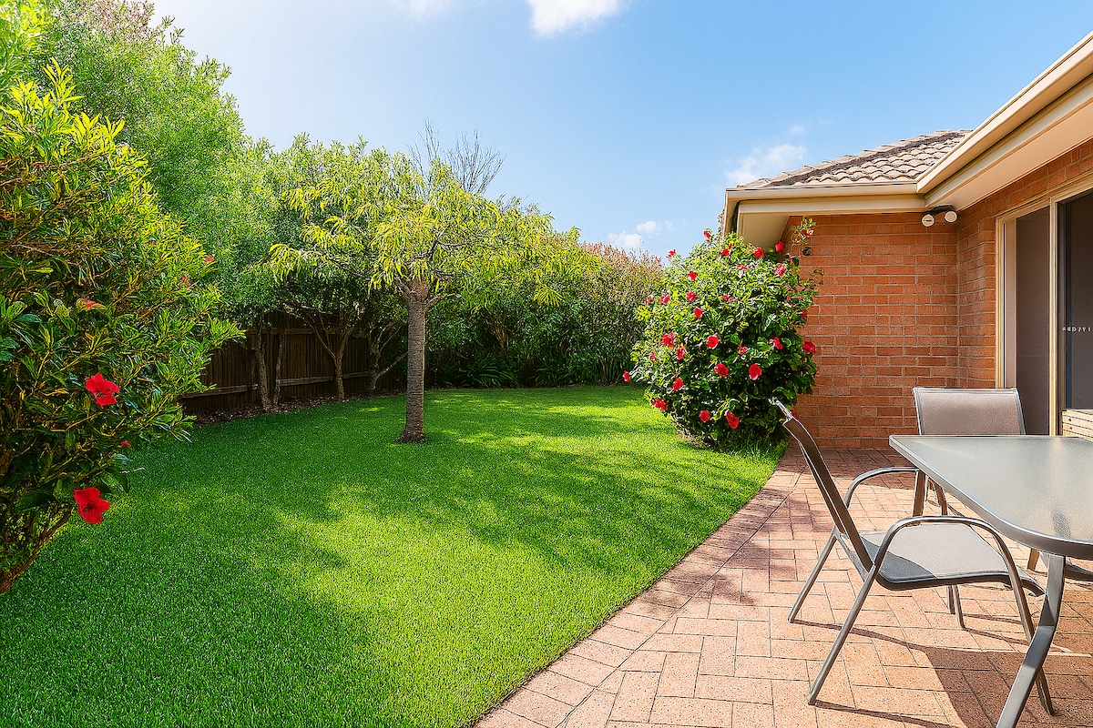 Rye Beach House • 300m to Rye Foreshore - Houses for Rent in Rye ...