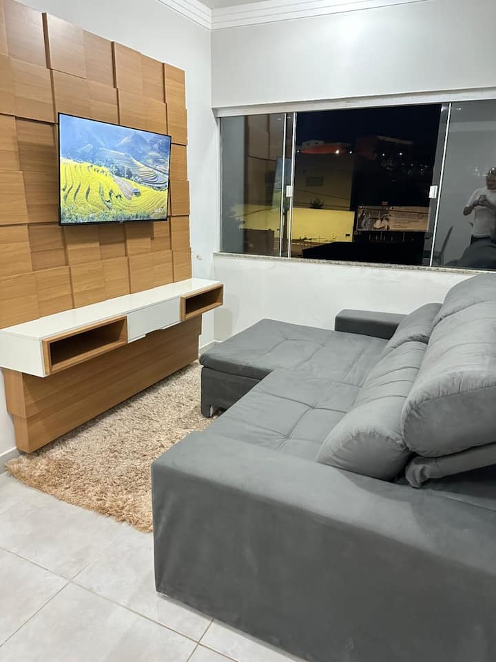 Apartamento Próximo Ao Parque De Exposições - Patos de Minas