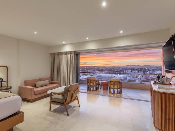 Studio - Luxury Resorts - Medano Beach - Cabo San Lucas