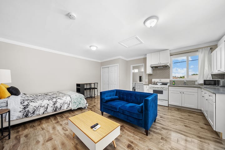 Private  Large 1b1b Back House Adu In Baldwin Park - La Puente, CA