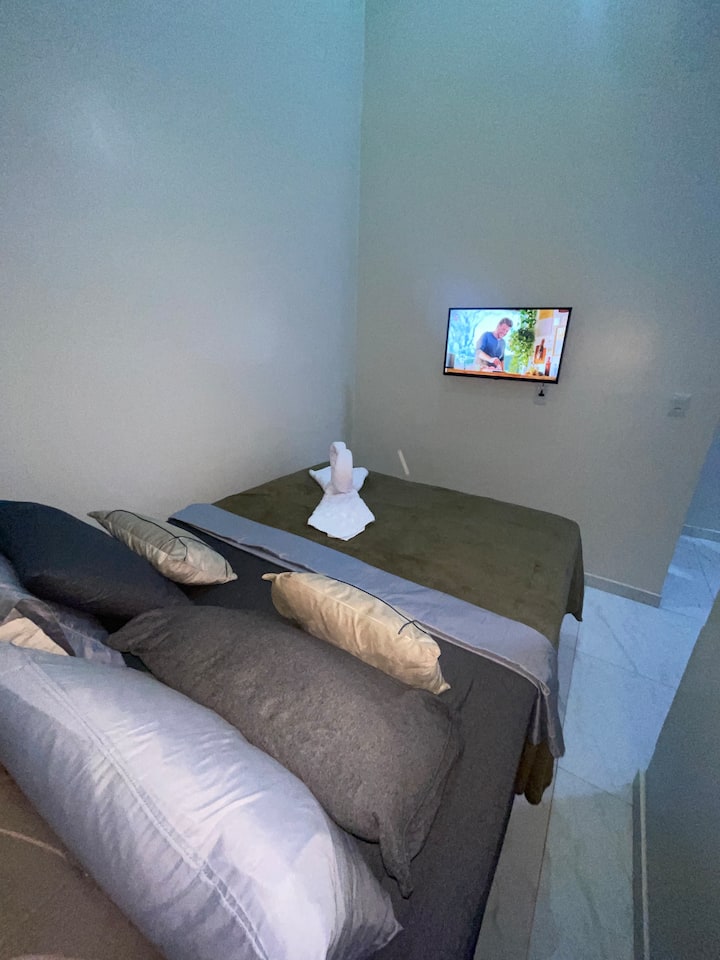 Localizado A 200 Metros Da Orla De Santarém - Santarém