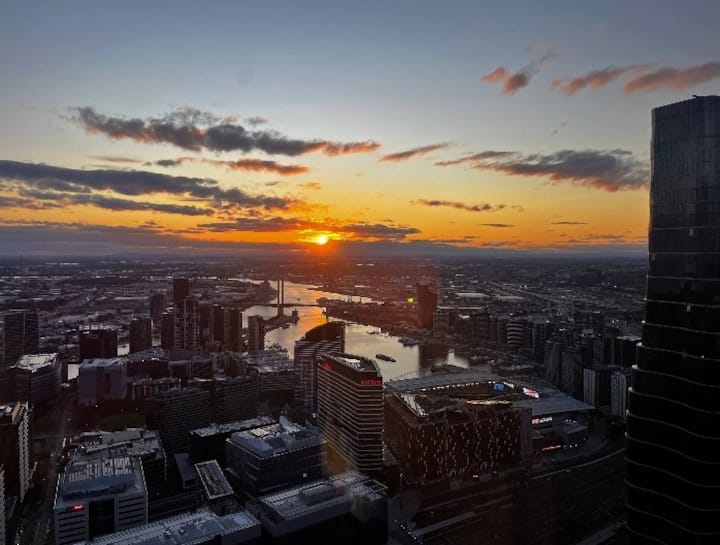 High Rise Apartment Melbourne. Amazing Views. - Melbourne