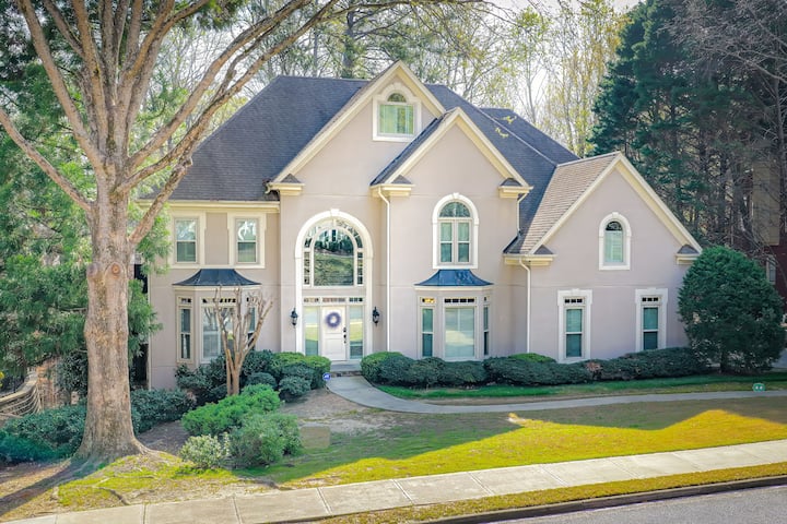Spacious Retreat 5br Home Near World Cup Stadium - Alpharetta, GA