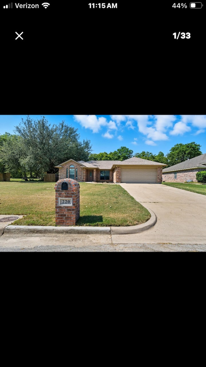 3 Bed 2 Bath Full House - Stephenville, TX