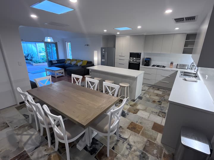 Mullaloo Coastal Retreat - Beach 2 Mins Walk - Iluka
