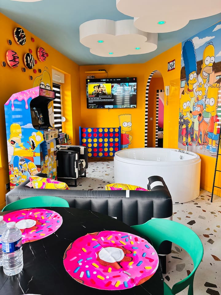 Atypique, Parking, Jacuzzi, Jeux, Borne Arcade - Épernay