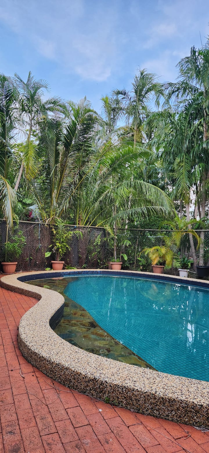 Tropical Home Close To Everything - Darwin