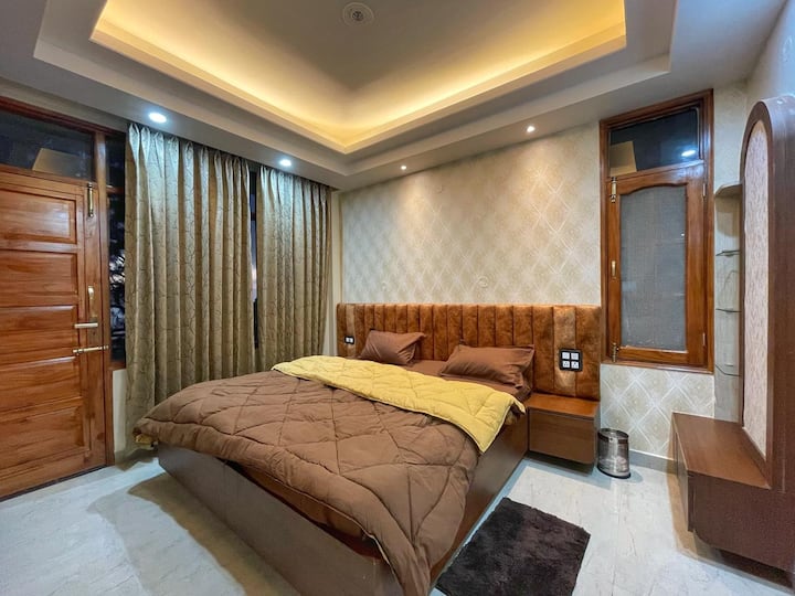 Luxury 1bhk | Free Parking | 15 Min To Mall Road - Shimla