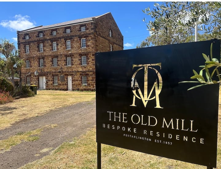 The Old Mill 1857 | Luxury Historic Villa - Portarlington