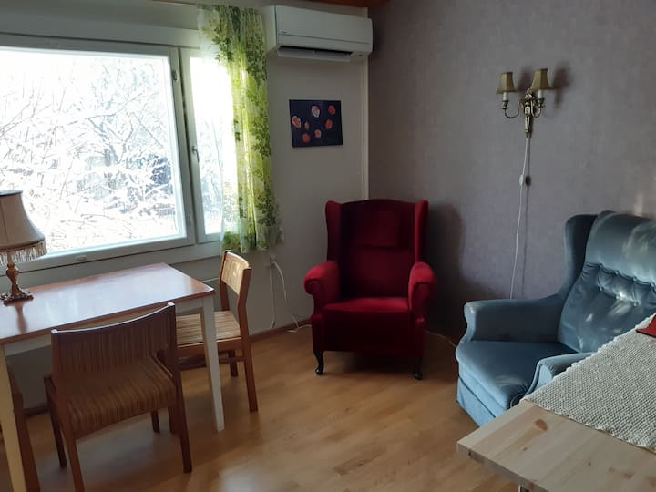 Mökkitunnelmaa Loistavalla Sijainnilla - Lahti