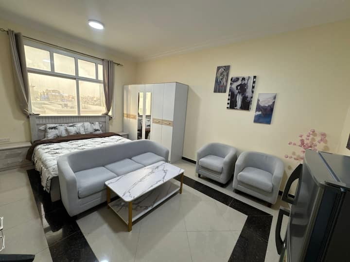 Nice Studio - Abu Dhabi