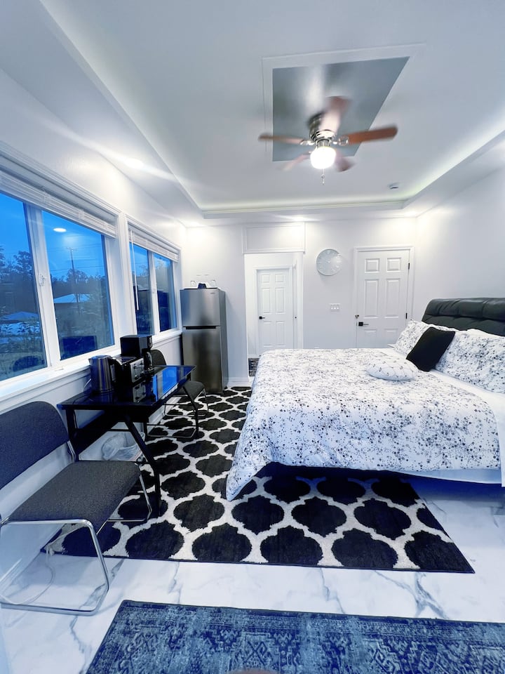 Top Studio #B - Volcano, HI