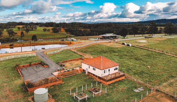 Hunter Valley: 7br Farm With Pool & Tennis Court - Newcastle