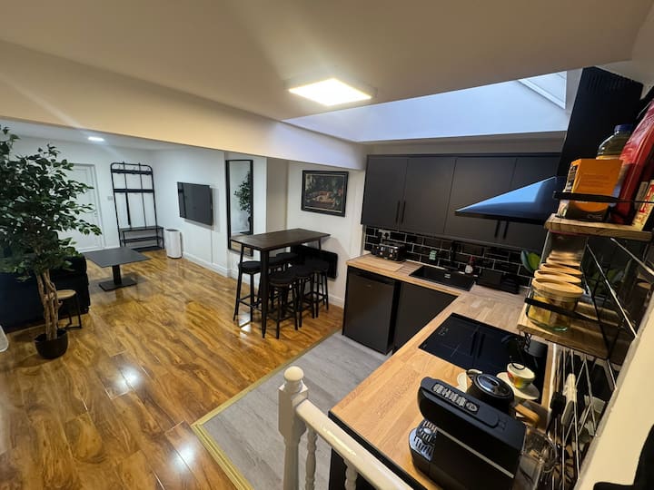 Modern & Stylish Apartment Luton - Luton