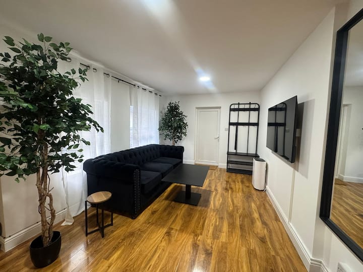 Modern & Stylish Apartment Luton - Luton