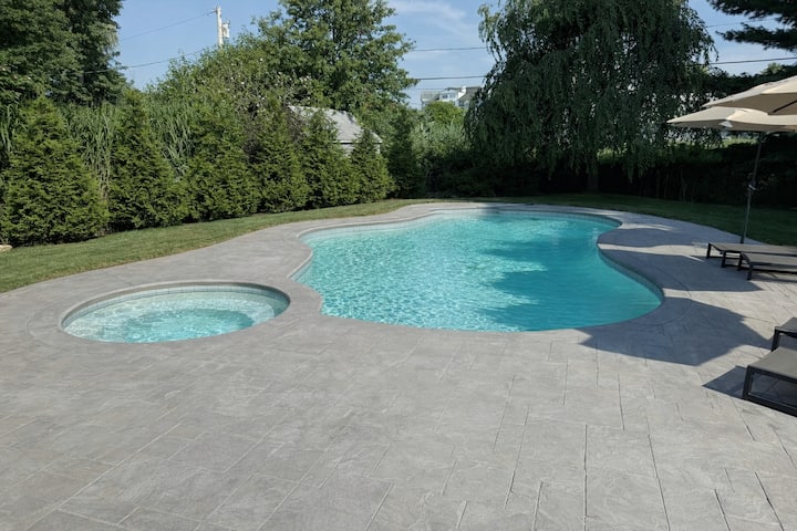 Luxury Coastal Home W/ Pool& Spa Walk To Water - Stamford, CT