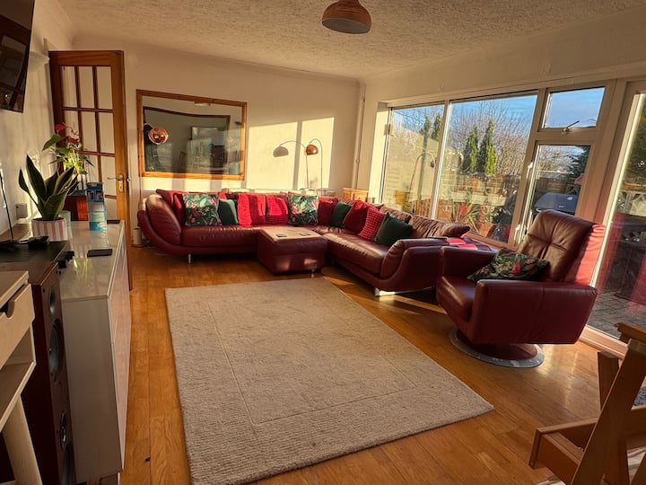 Charming Home In Exclusive Brighton Neighbourhood - Brighton