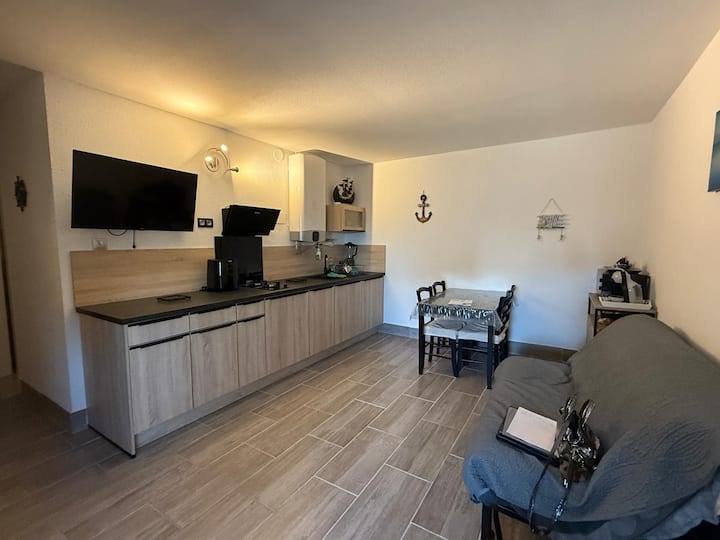 Appartement Climatisé Refait à Neuf. - Port Camargue