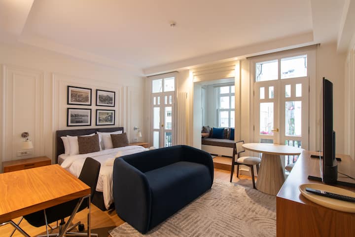 Studio Historique Avec Fenêtre Arquée à Karaköy - Turkey