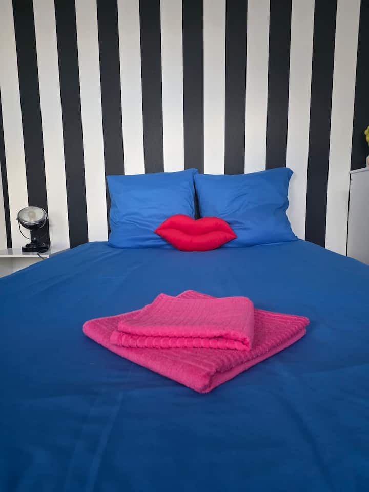 Disco Deluxe - Tours