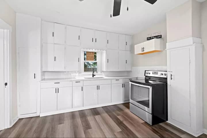 Will Be Available To Rent As Of March 2nd 2026 - Oshkosh, WI