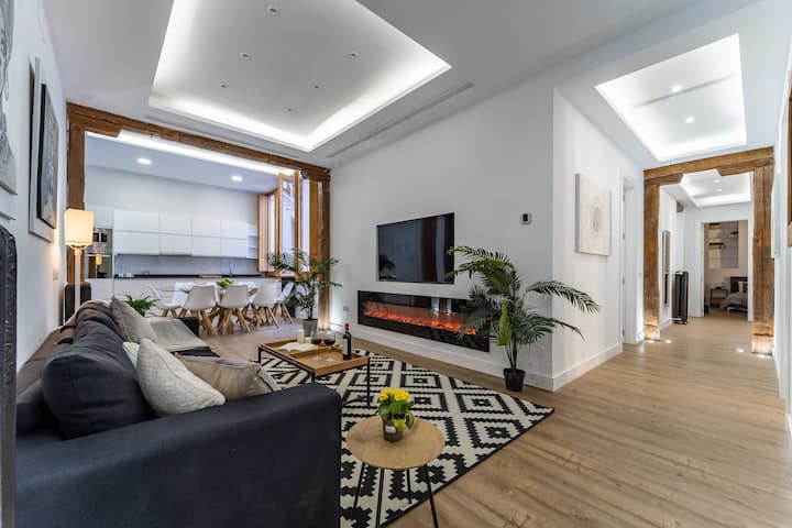 Luxury Apartment 6 Bedroom In Downtown By Turivida - Madrid