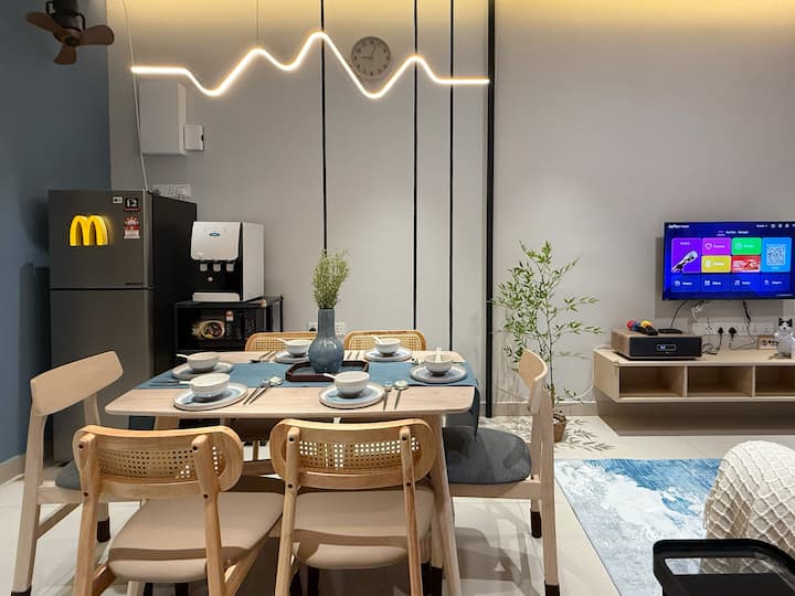 Yha Premium@jb Custom Ciq Nearer Walks - Johor Bahru