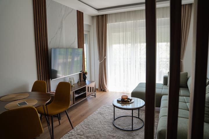 Lux Veritas- Quiet Stay - Serbia