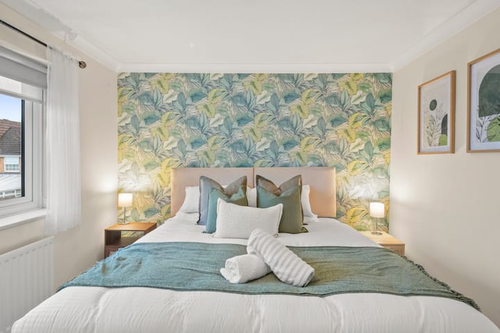 Free Parking, 3 Bed House, Perfect For Work Stays - St Albans, UK