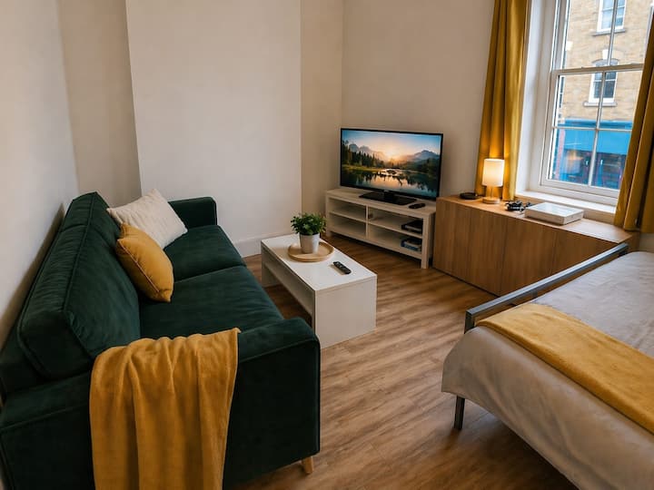 Central Bristol Apartment With Parking | Sleeps 6 - Brístol
