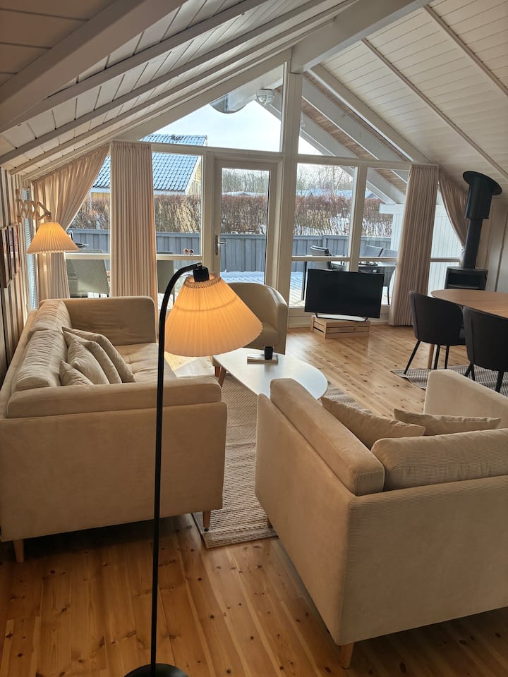 Sommerhus Med Skov I Baghaven Og 150 M Til Havet. - Denmark