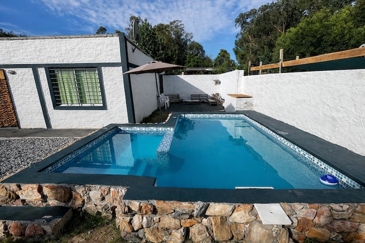 Casa Con Piscina En Las Vegas, Hay Playa Y Arroyo. - La Floresta