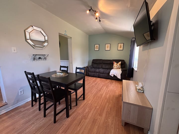 Luxurious Victorian Apartment In Amherst - Amherst