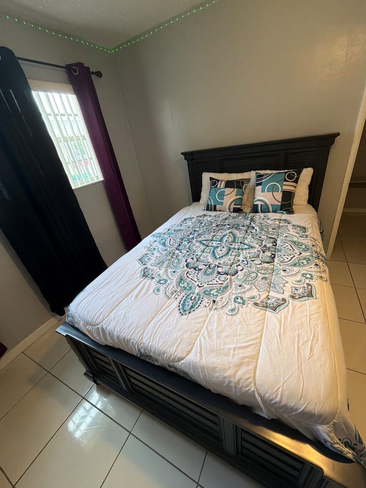 Vanney’s Home - Miramar, FL