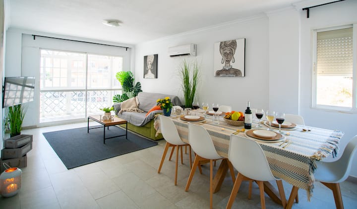 Giant Premium Apartment By Holiday Apartments - Málaga