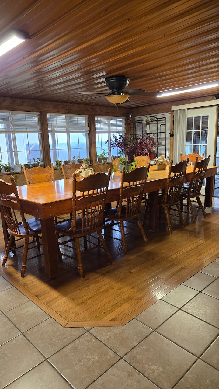 Shenandoah River Conference Room - Hurricane, WV