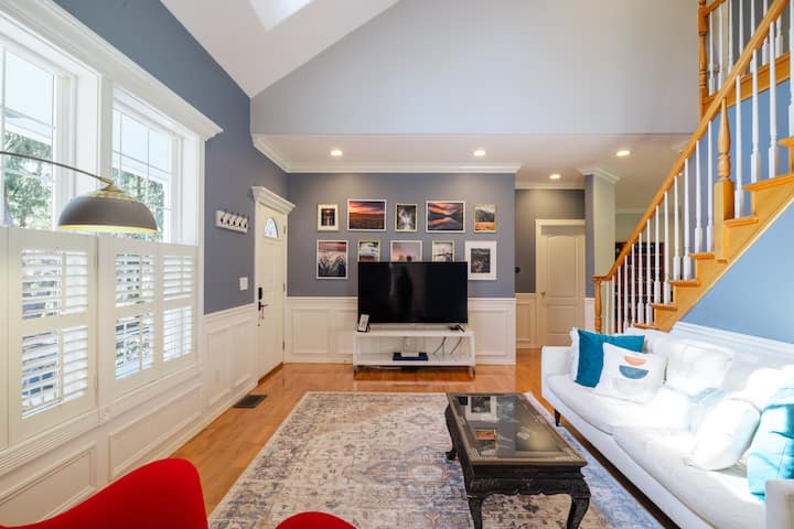 Lunarlodge | Quiet Forest Retreat - Sequim, WA