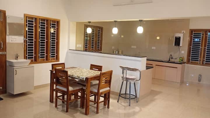 Santhosh Villa, Near Langval Mall, Thanjavur - Thanjavur