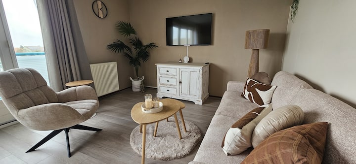 Bon Diaz At Sea. - Den Helder