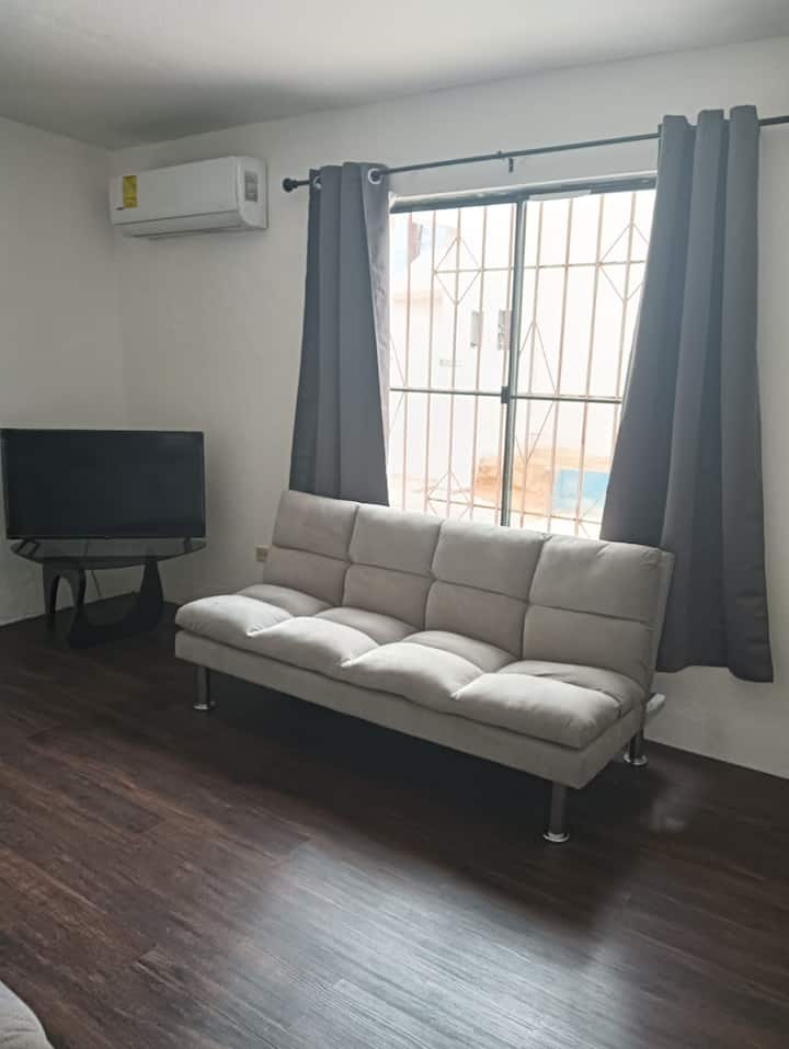 Cómodo Departamento Céntrico Con Cochera Cerrada - 佩尼亞斯科港