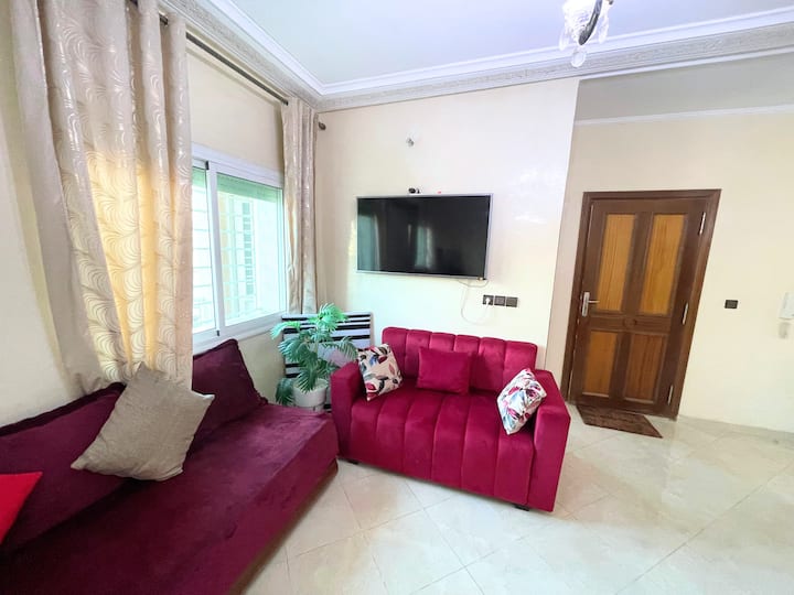 3br Apartment W/ Balcony & Wi-fi | 2 Min To Center - Fès