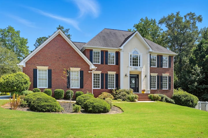 The Quiet Crown - McDonough, GA