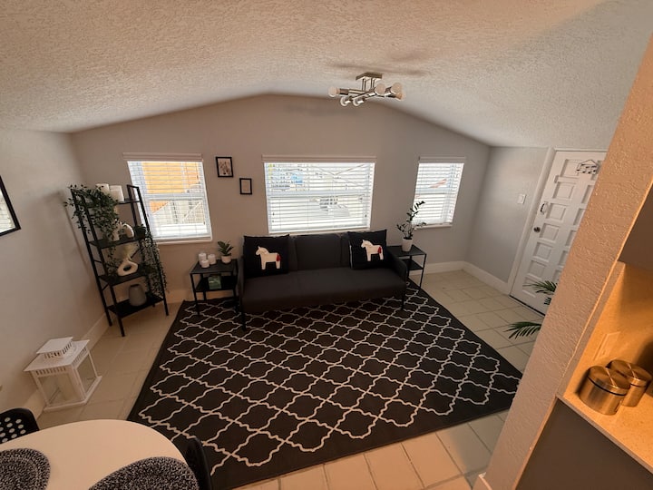 La Bomba- Miami - Miami